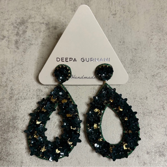 Deepa Gurnani | Jewelry | Nwt Deepa Gurnani Green Beaded Flower ...